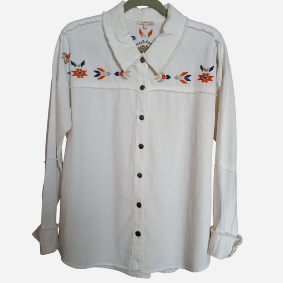 Mystree | Tops | Mystree Southwestern Aztec Embroidered Yoke Shirt ...